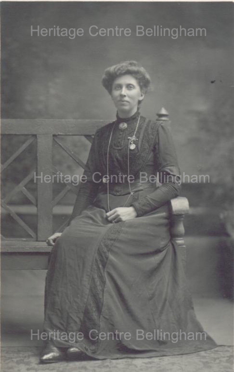 Studio portrait of an unknown woman - Images Database - The Heritage ...