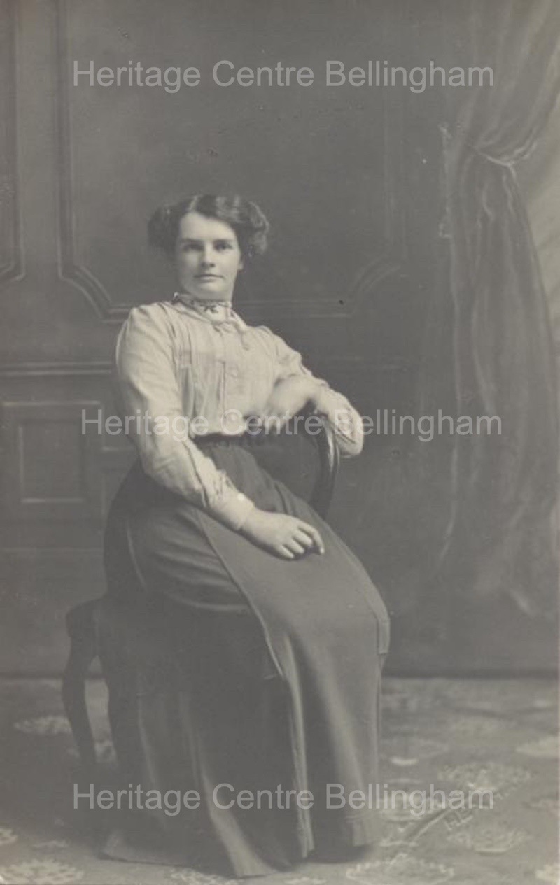 Studio portrait of an unknown woman - Images Database - The Heritage ...